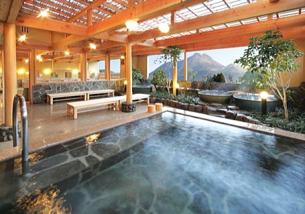 【福岡・福岡市（博多・天神）発】人気の日帰り・宿泊バスツアー｜【たび比較なび】